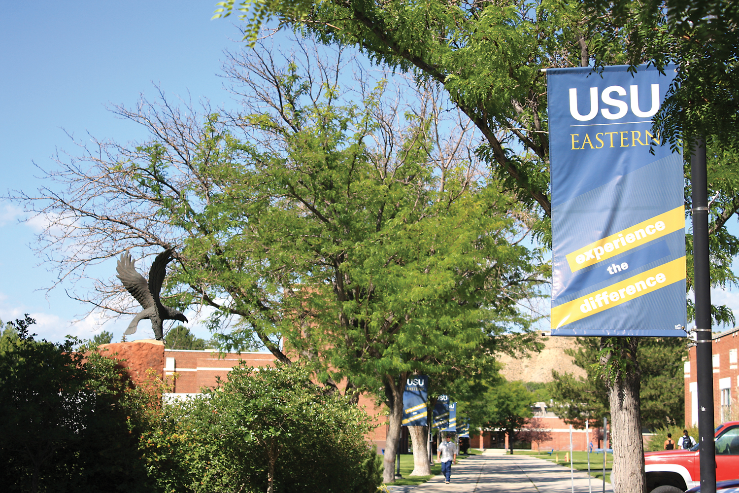 Campus banners usher in new era at USU Eastern – USU Eastern Eagle