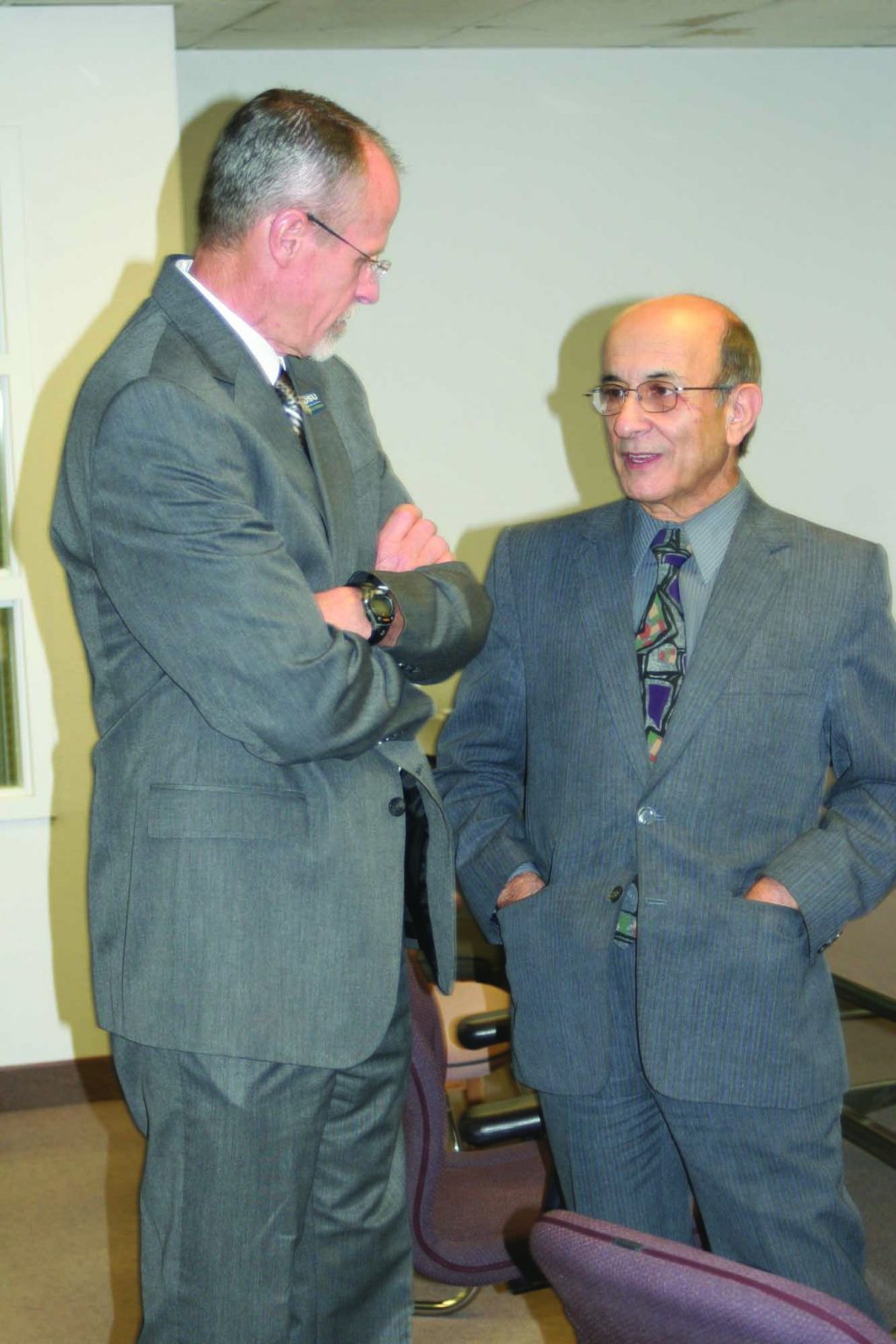 Professor Ali Hekmat retires after 18 years – USU Eastern Eagle