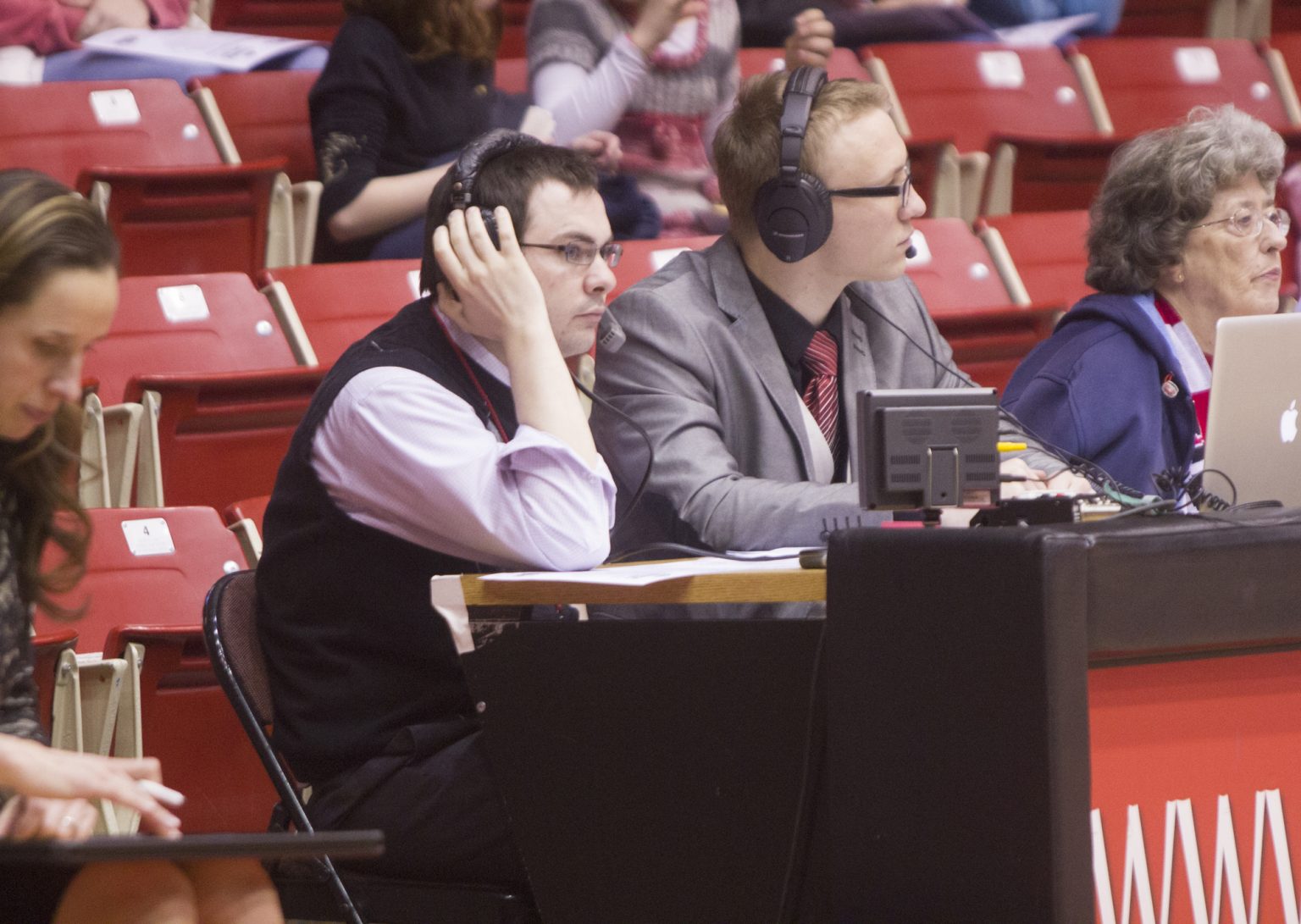 Smurthwaite garners communication awards at SUU – USU Eastern Eagle