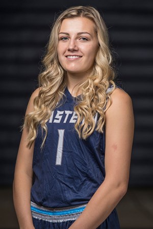 Crumley brings big presence to women’s basketball program – USU Eastern ...
