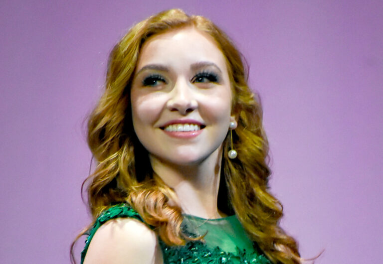 Brooklyn Booth named Miss USU Eastern 2021 – USU Eastern Eagle