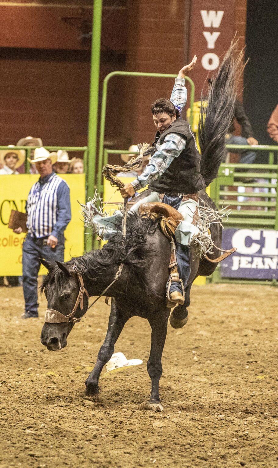 Five Eagles place at College Nationals Rodeo – USU Eastern Eagle